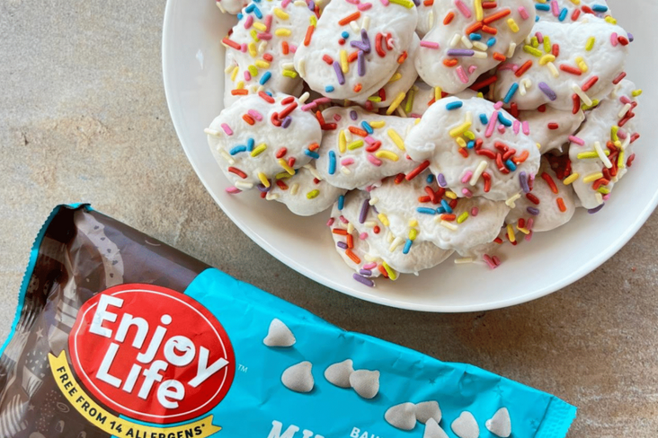 White Chocolate Covered Animal Crackers – Enjoy Life